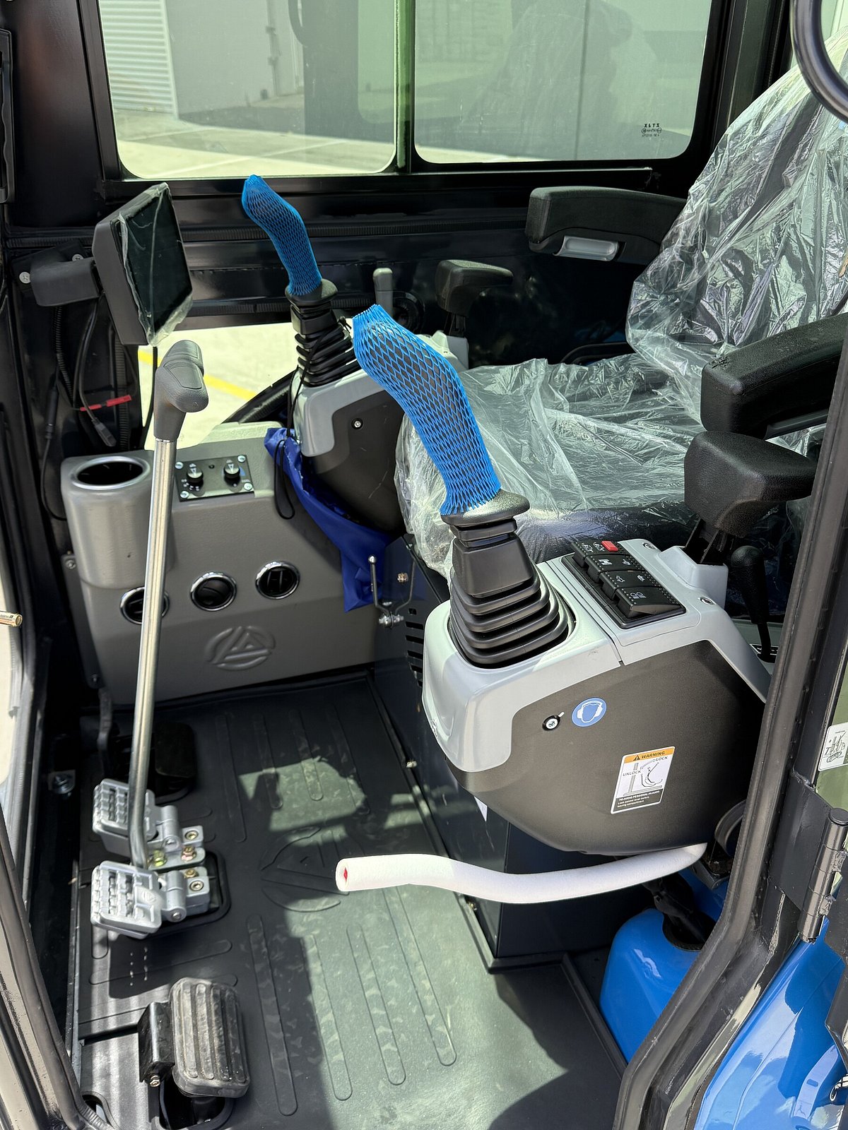 RIPPA R22 Pro 2.2 Tonne Excavator | Mini Skid Steer NZ